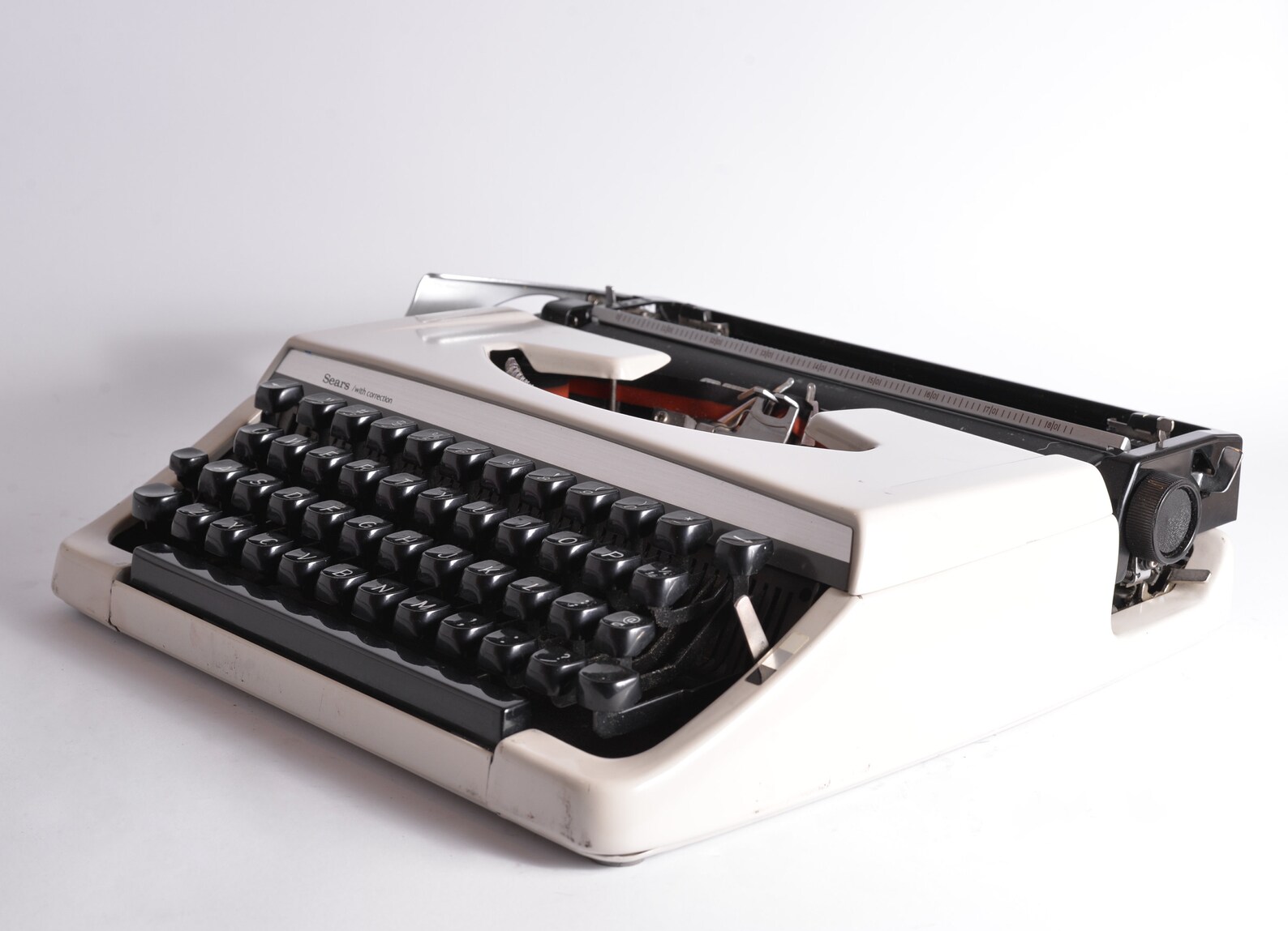 Sears Correction - 1983 - Portable / Vintage Typewriter - Made in Japan ...