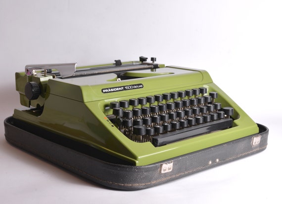 Machine Verte Des Années 1970 Streamliner Sperry Rand (Remington) Des