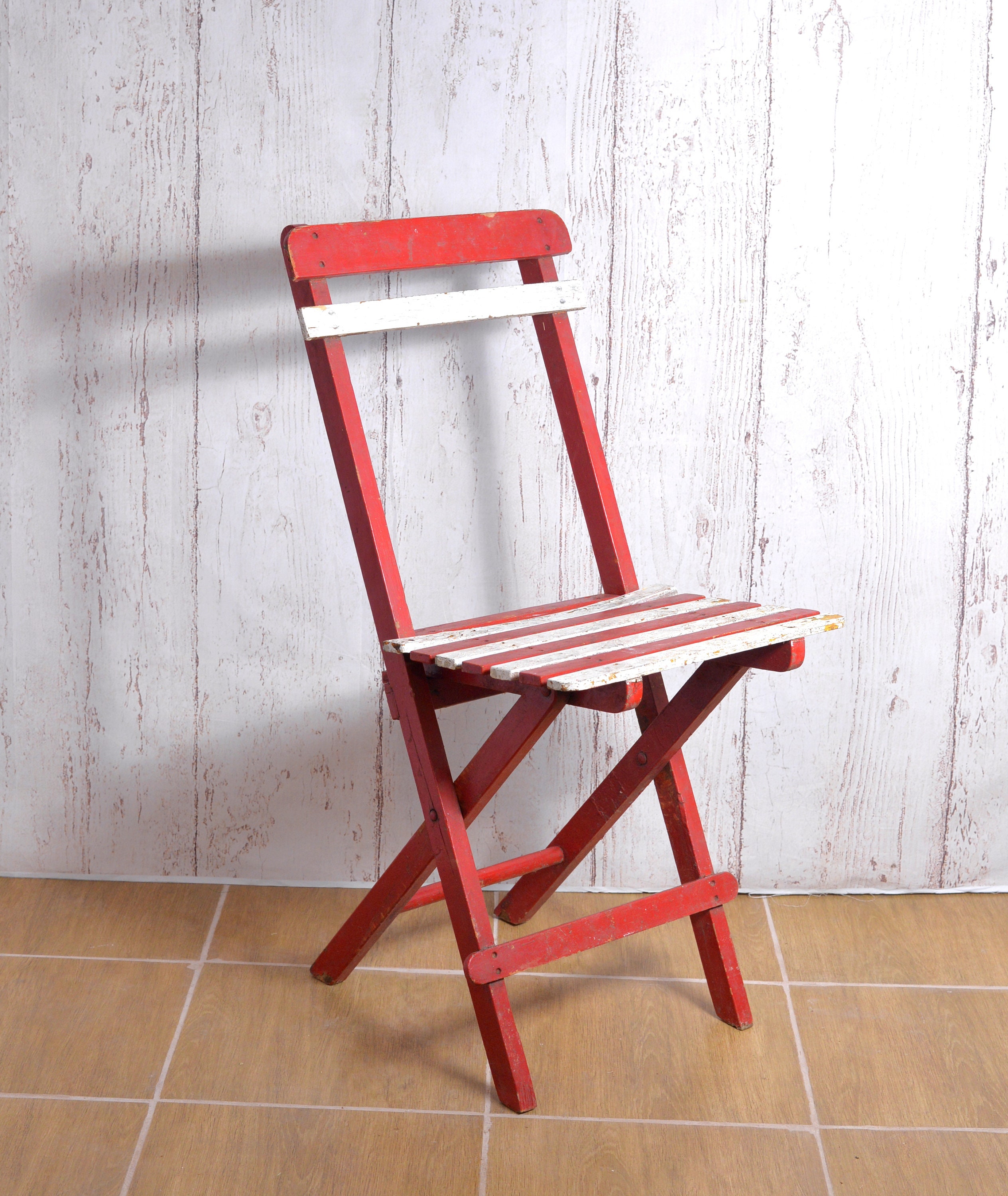Vintage Beach Chair 1940's Great Decorative Item Red & White Color ...
