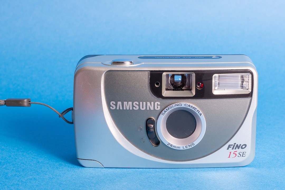 Samsung Fino 15 SE - Vintage Point and Shoot Camera - Superb Condition ...