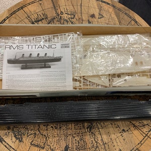 Minicraft Model Kit of RMS Titanic in 1/350 Scale - Etsy