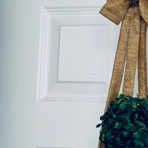 Chic Topiary Boxwood Door Swag With Luxe Gold Metallic Ribbon ...