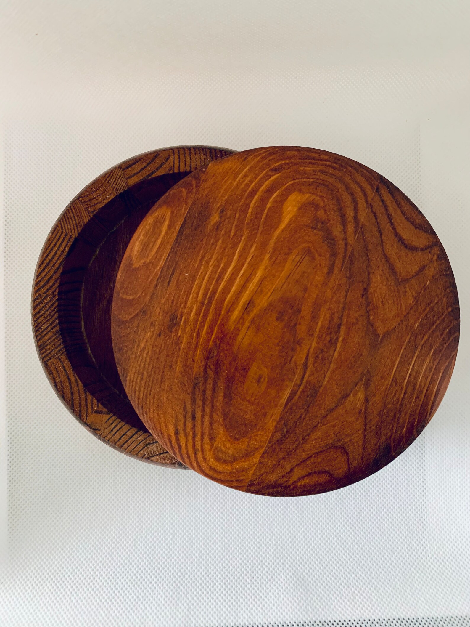 Small Cherry Wood Round Box With Lid - Keepsake Organizer - Etsy