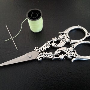 Vintage Gothic Style Scissors Retro Art's and Crafts Scissors ...