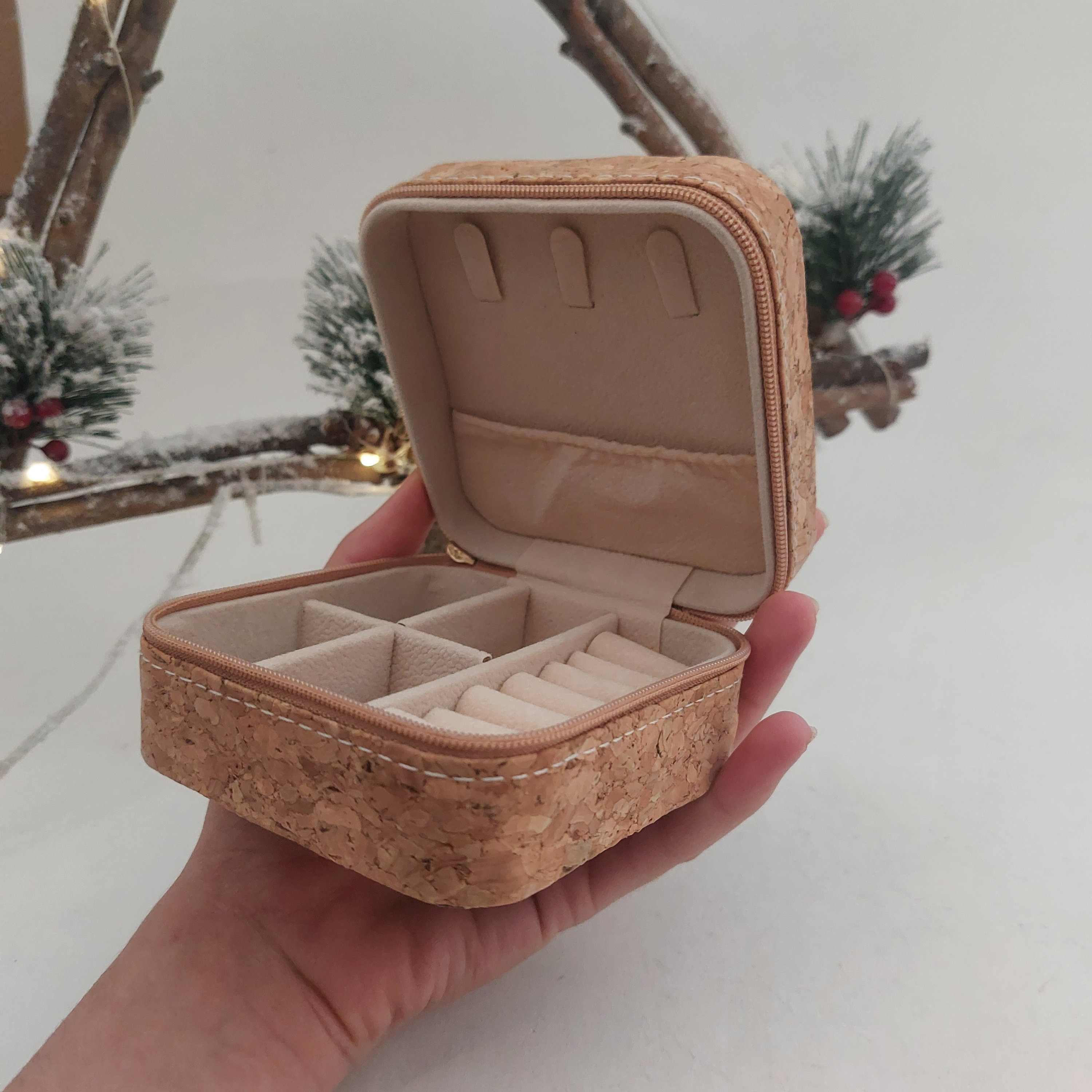 Mini Guard Jewels / Jewelry Storage for Travel / Jewelry Box / Cork ...