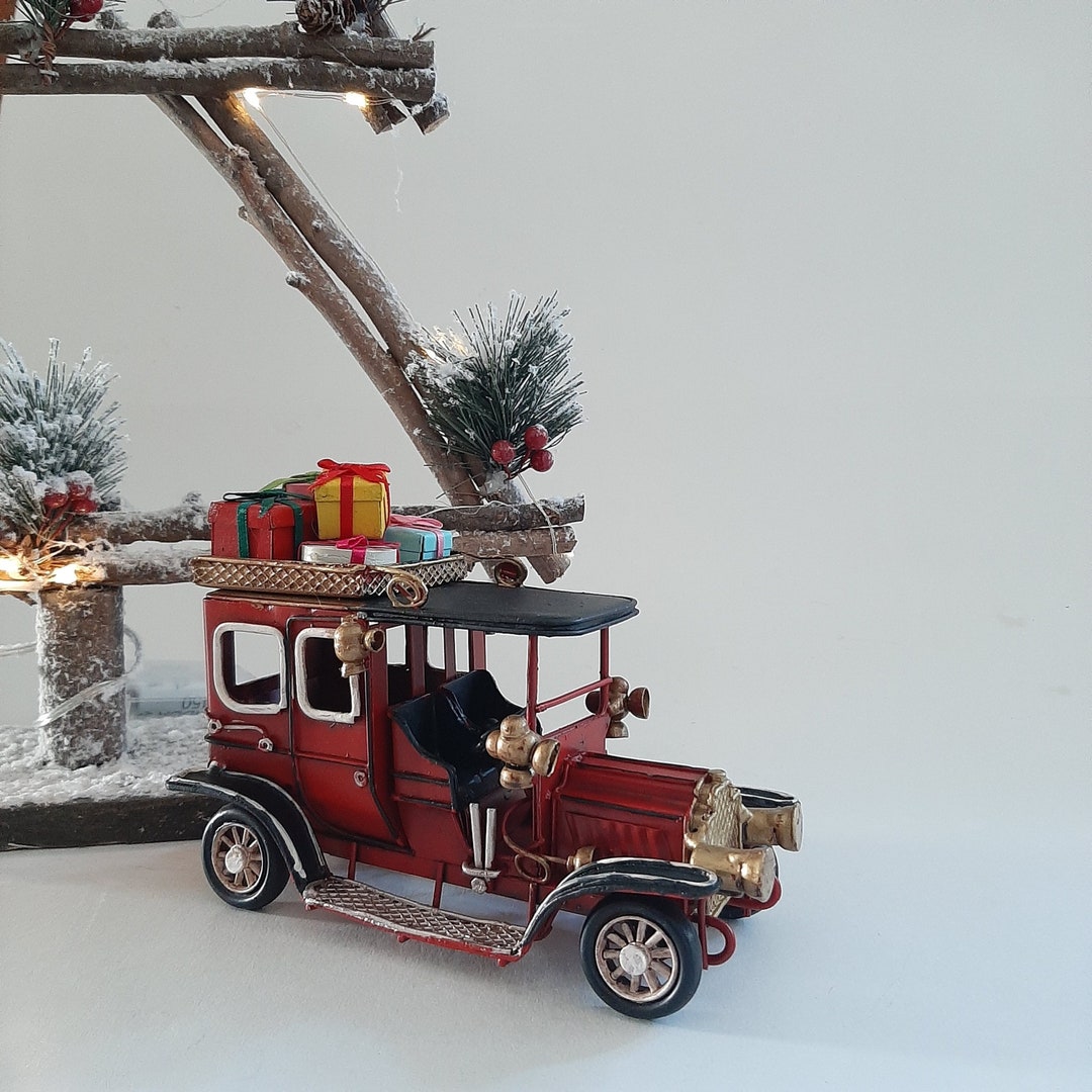 Christmas Classic Car / Vintage Car Christmas / Classic Car With Gifts ...