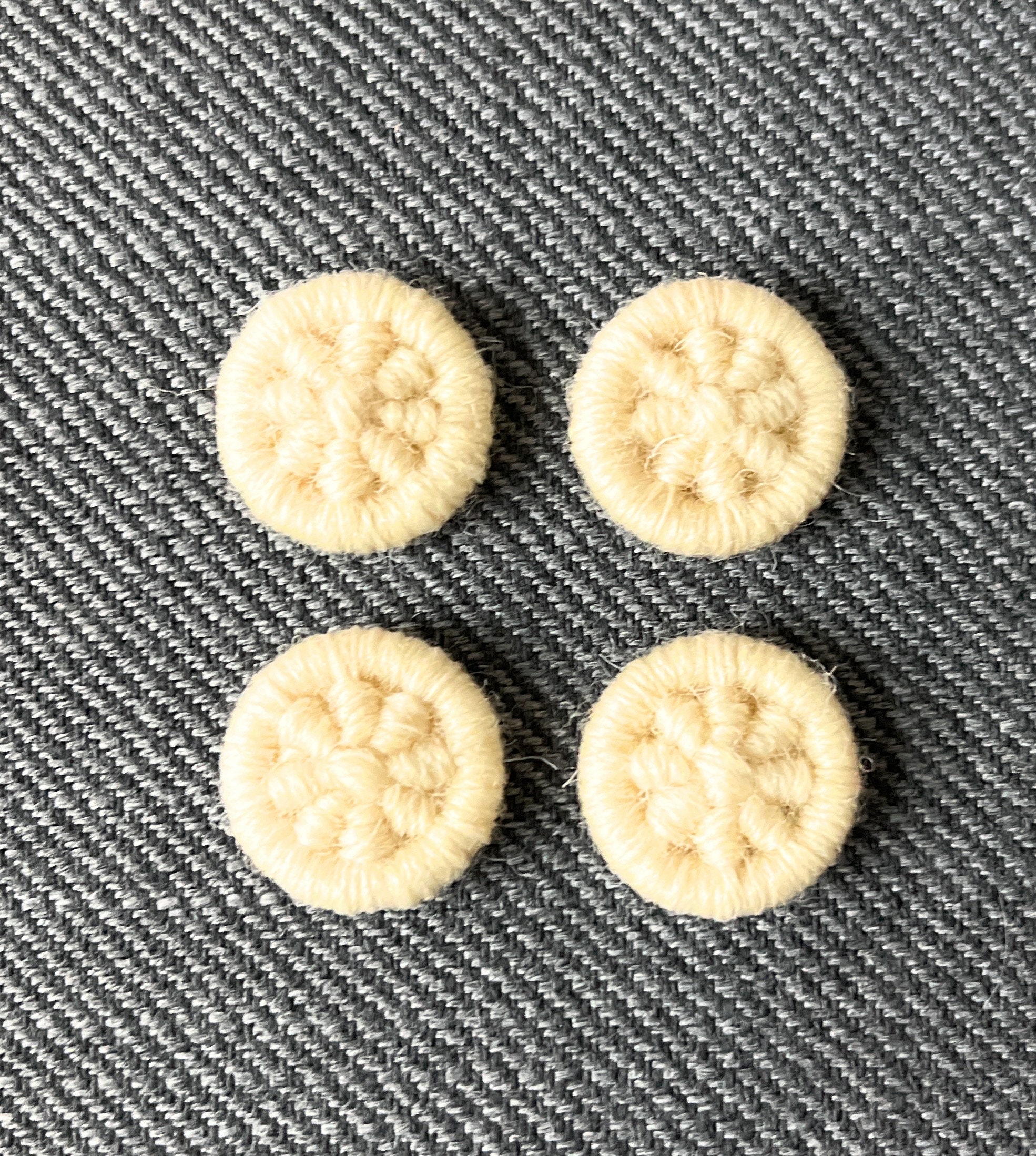 Dorset Yarn Buttons, 4-pack, 3/4 Inch Wool Buttons for Sewing, Knitting ...