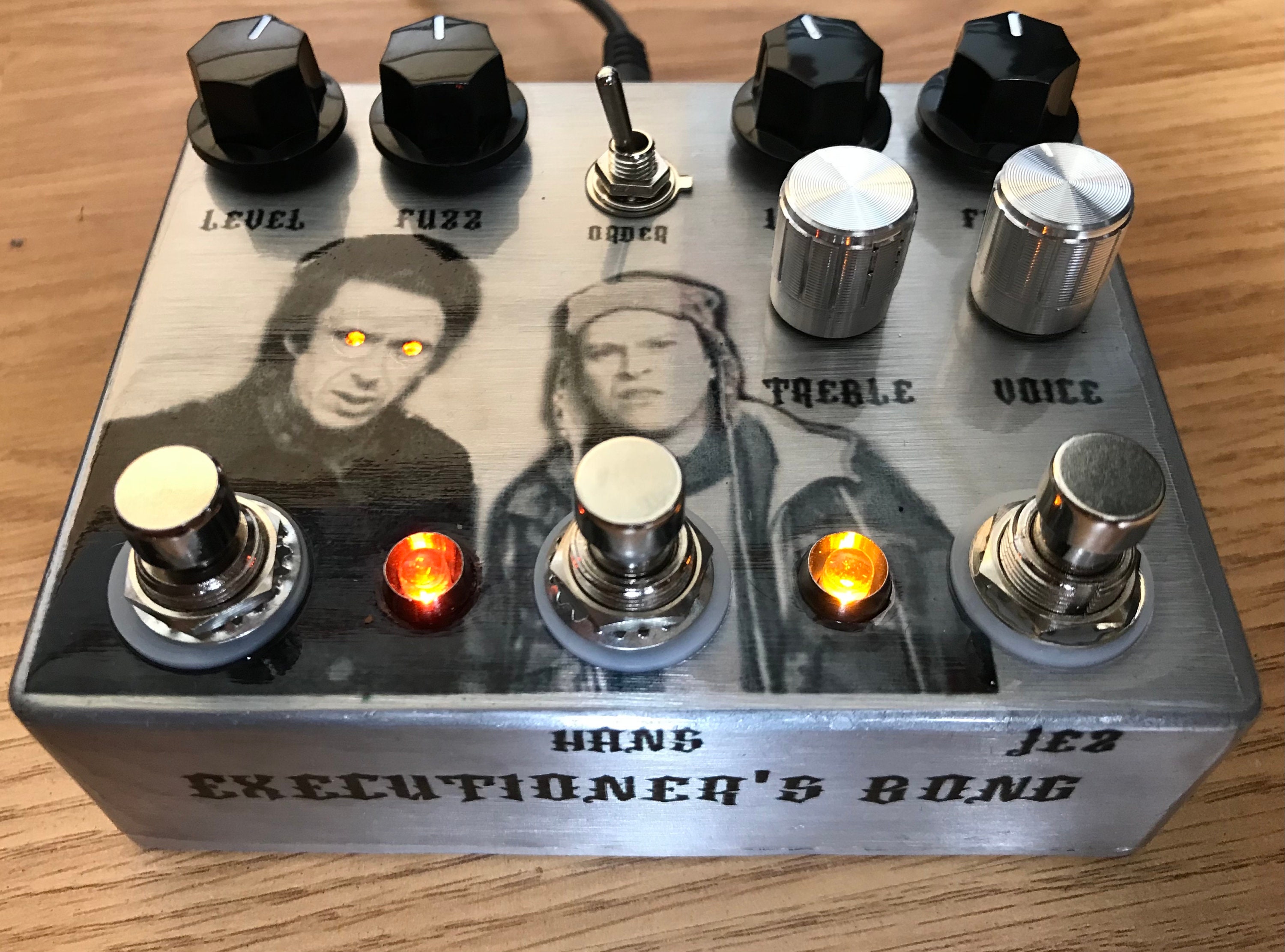 Executioners Bong: Dual Circuit Superfuzz Engine - Etsy UK