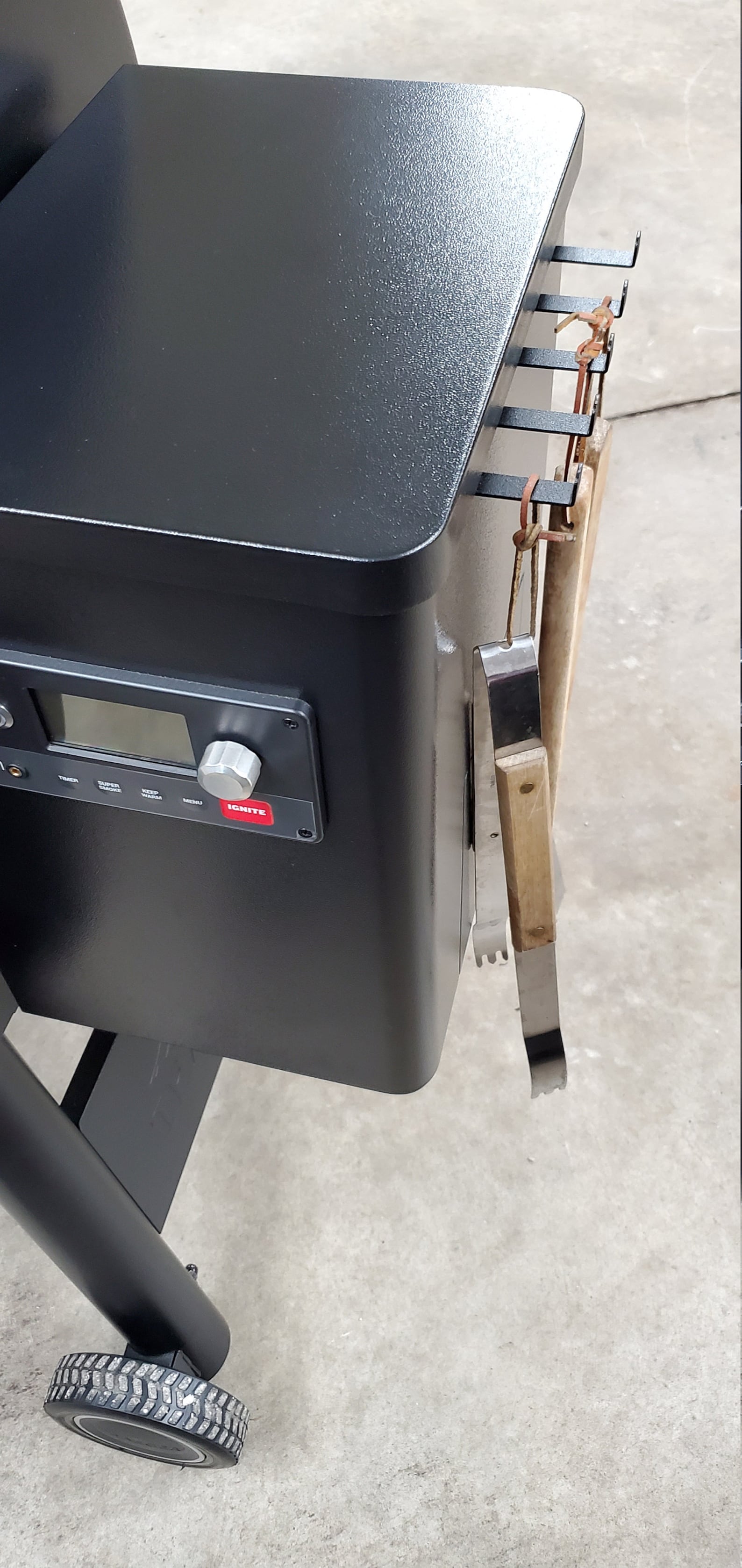 BBQ Grill Pellet Smoker Utensil Accessory Holder, Fits Traeger Models ...