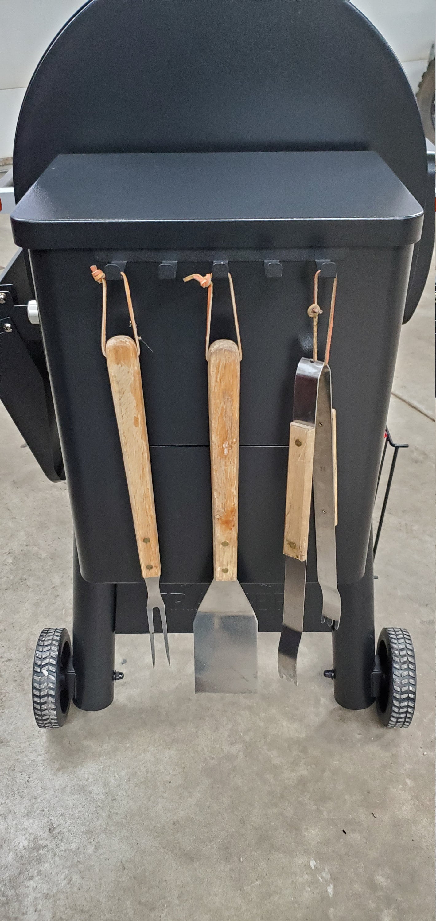 BBQ Grill Pellet Smoker Utensil Accessory Holder, Fits Traeger Models ...