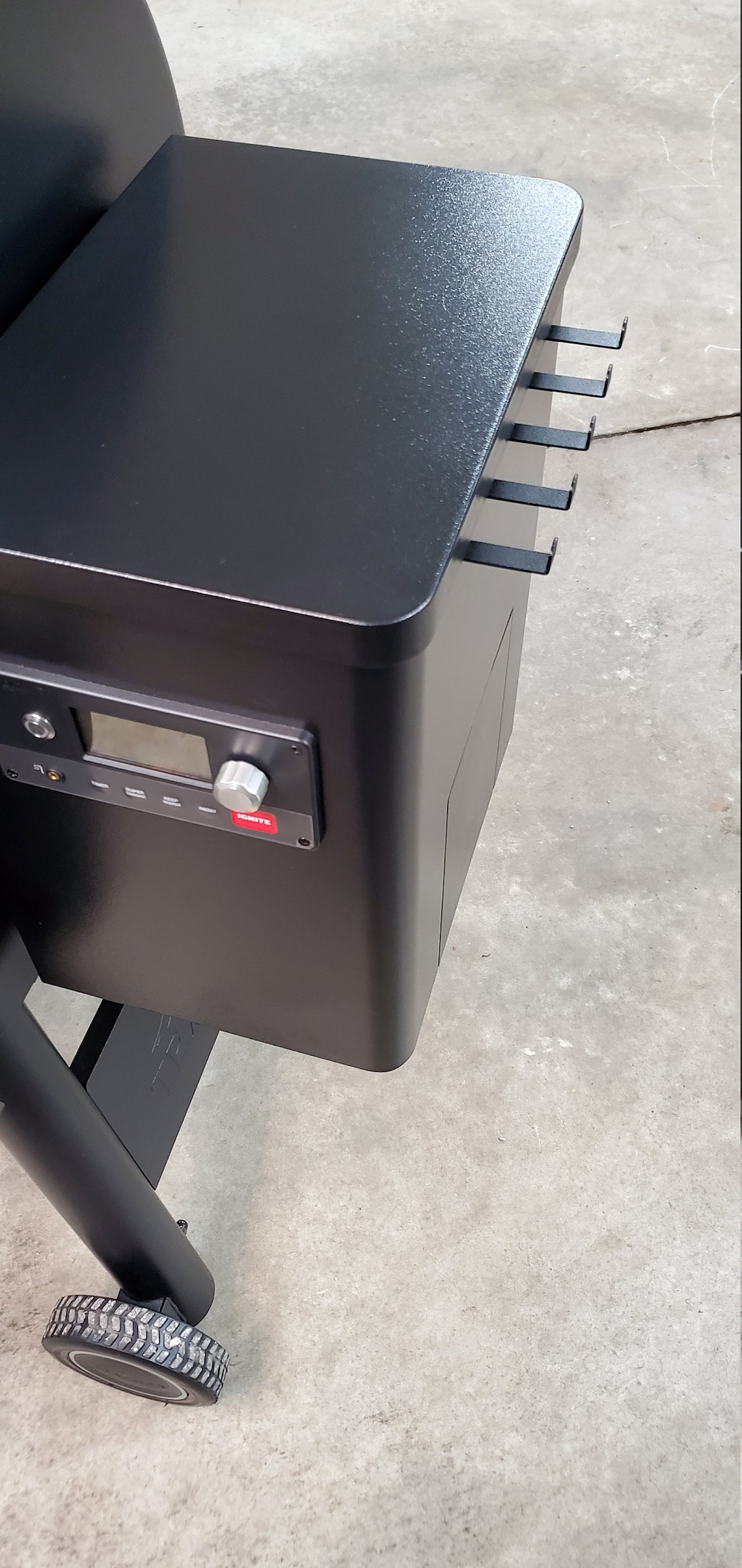 BBQ Grill Pellet Smoker Utensil Accessory Holder, Fits Traeger Models ...