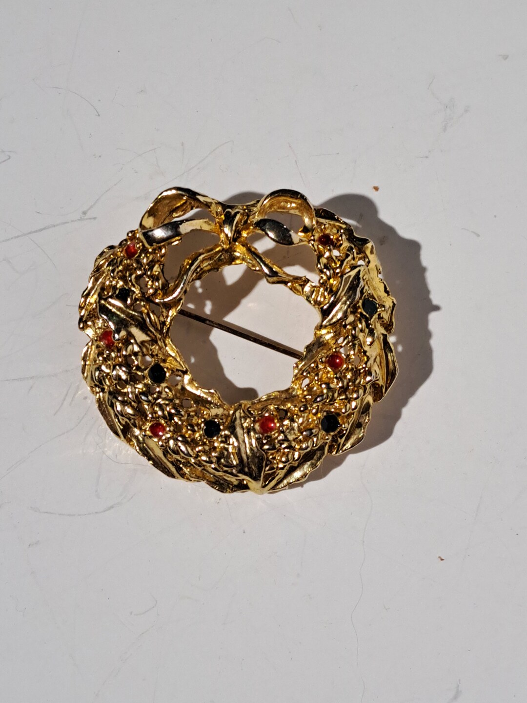 Vintage AAI Signed Gold Tone Wreath Christmas Pin Brooch - Etsy
