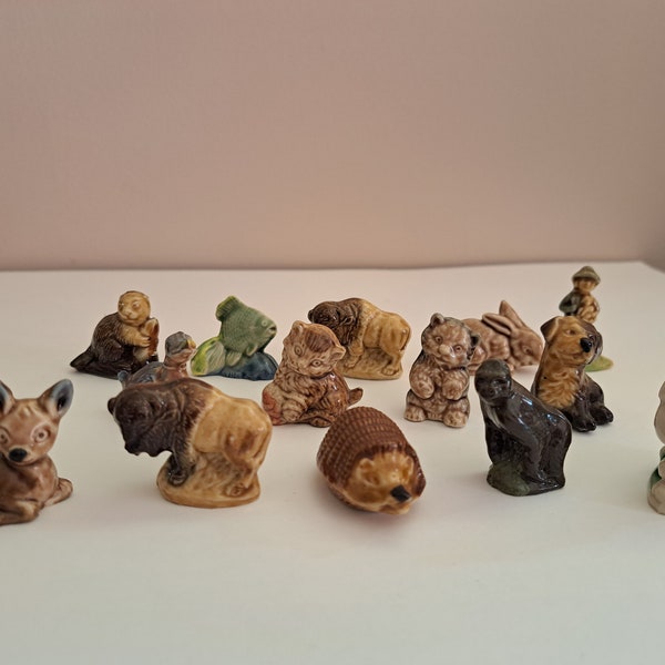 Red Rose Tea Figurines - Etsy Canada