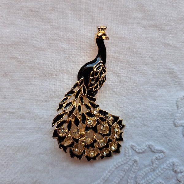 Peacock Enamel Pin - Etsy