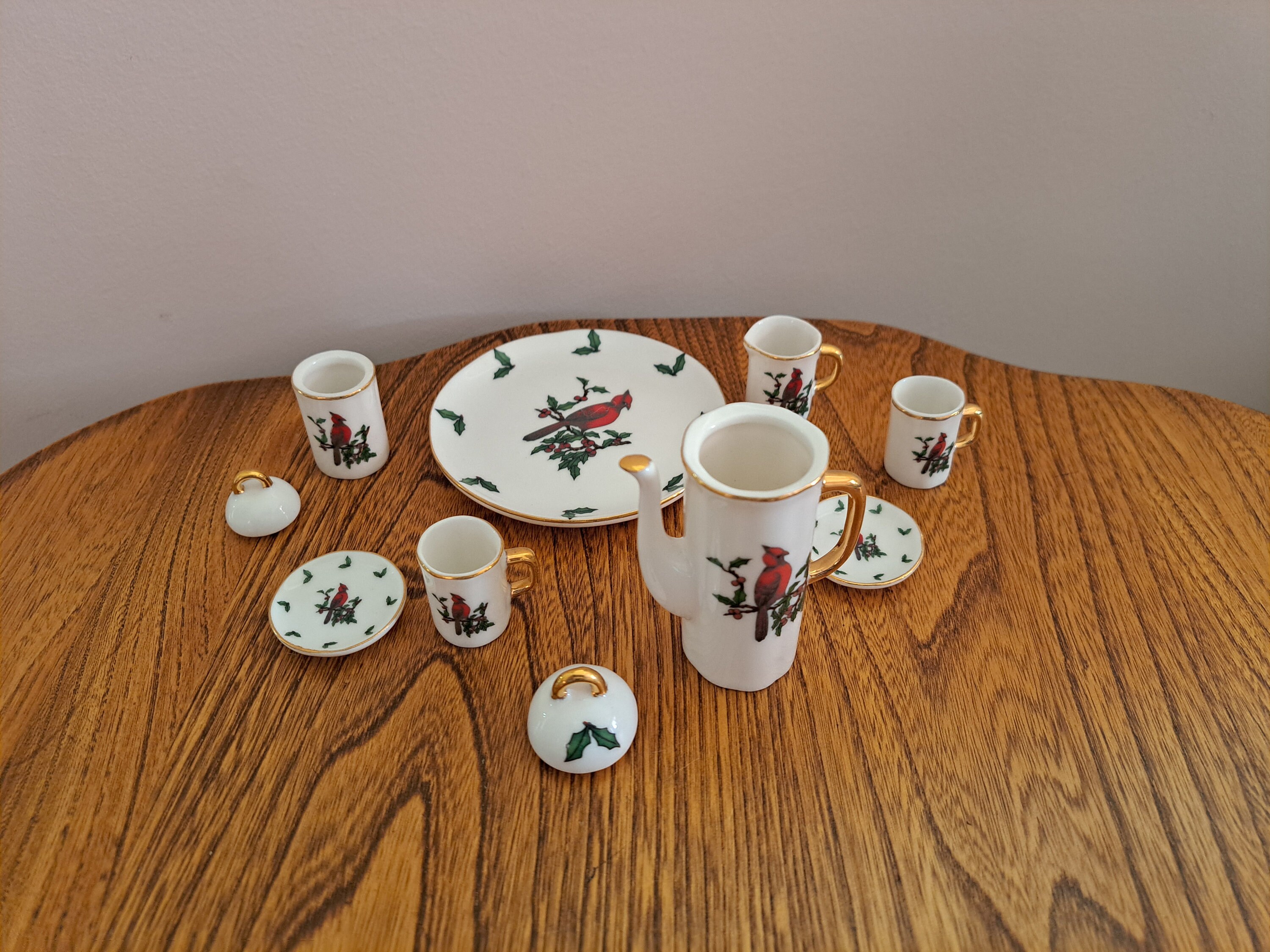 Cardinal & Holly Porcelain Ten Piece Miniature Tea Service Set Vintage ...