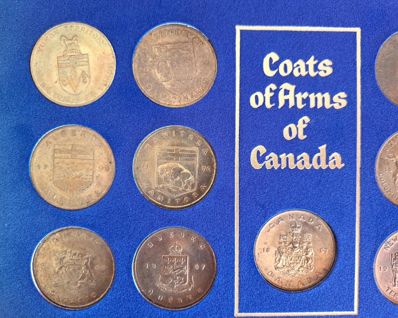 Vintage 1967 Coat of Arms/floral Emblems of Canada Medallion Set - Etsy