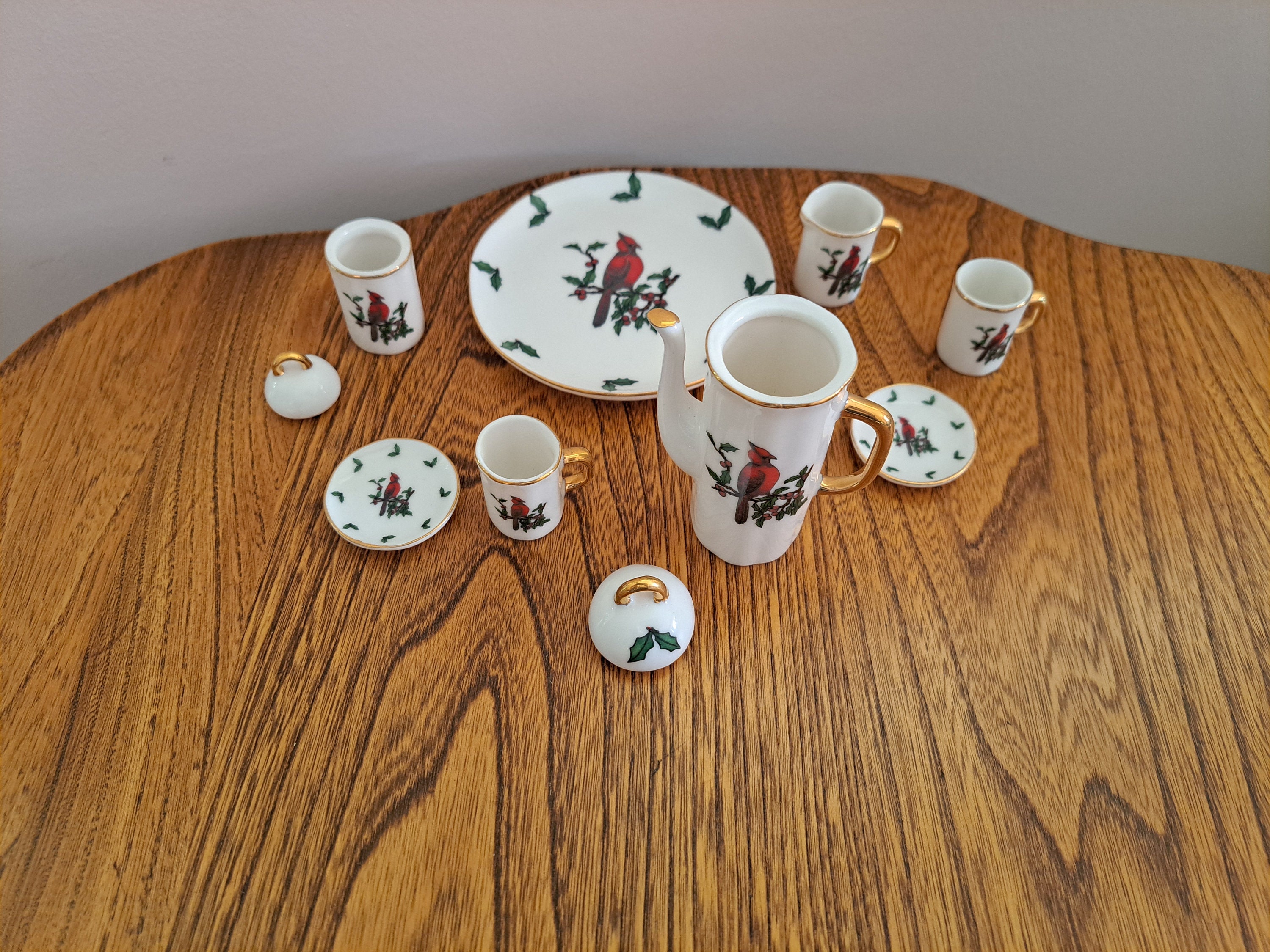 Cardinal & Holly Porcelain Ten Piece Miniature Tea Service Set Vintage ...