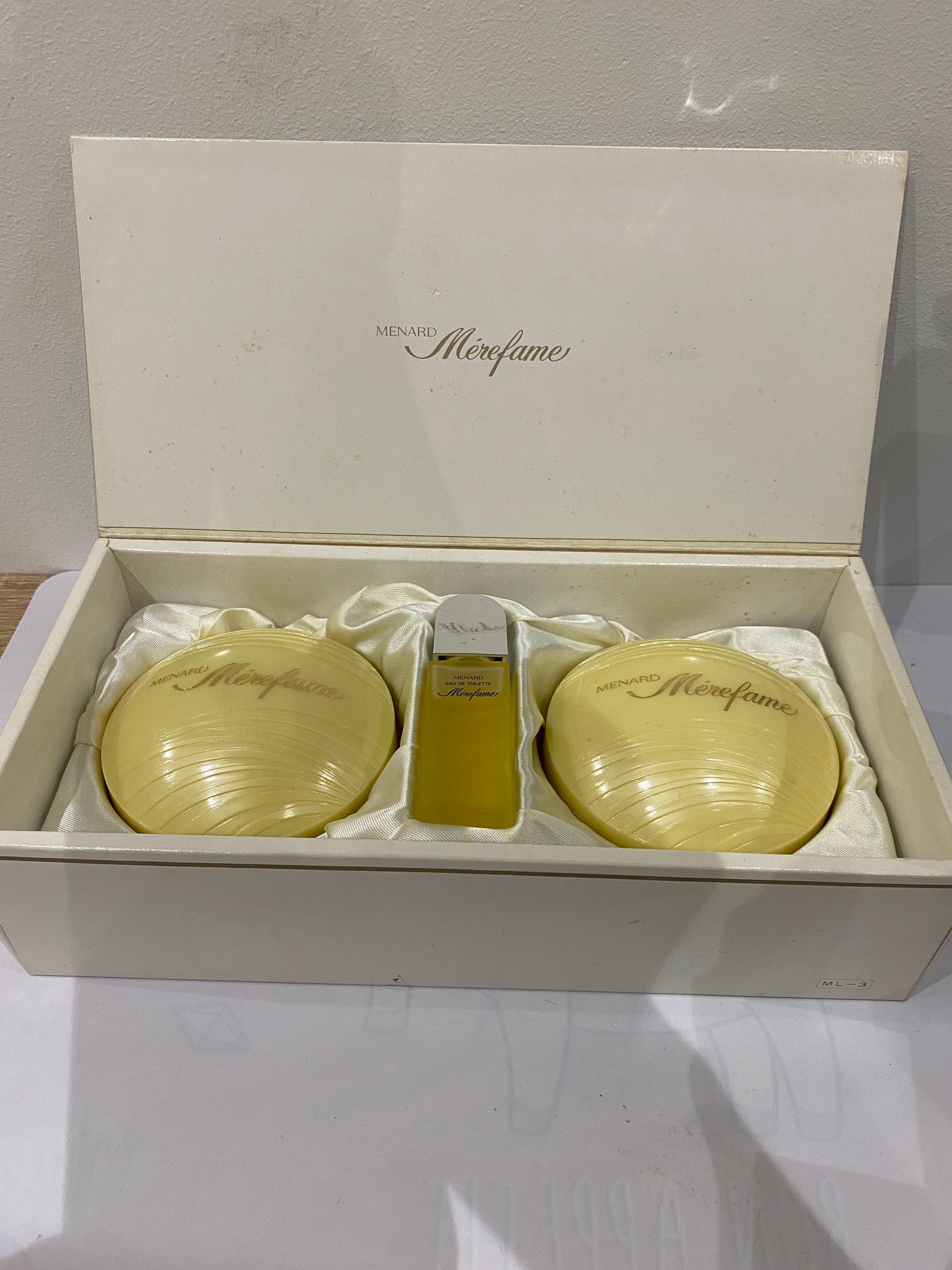 Merefame Menard Perfume Gift Set - Edt 20 Ml and Savon (2x100 G ...