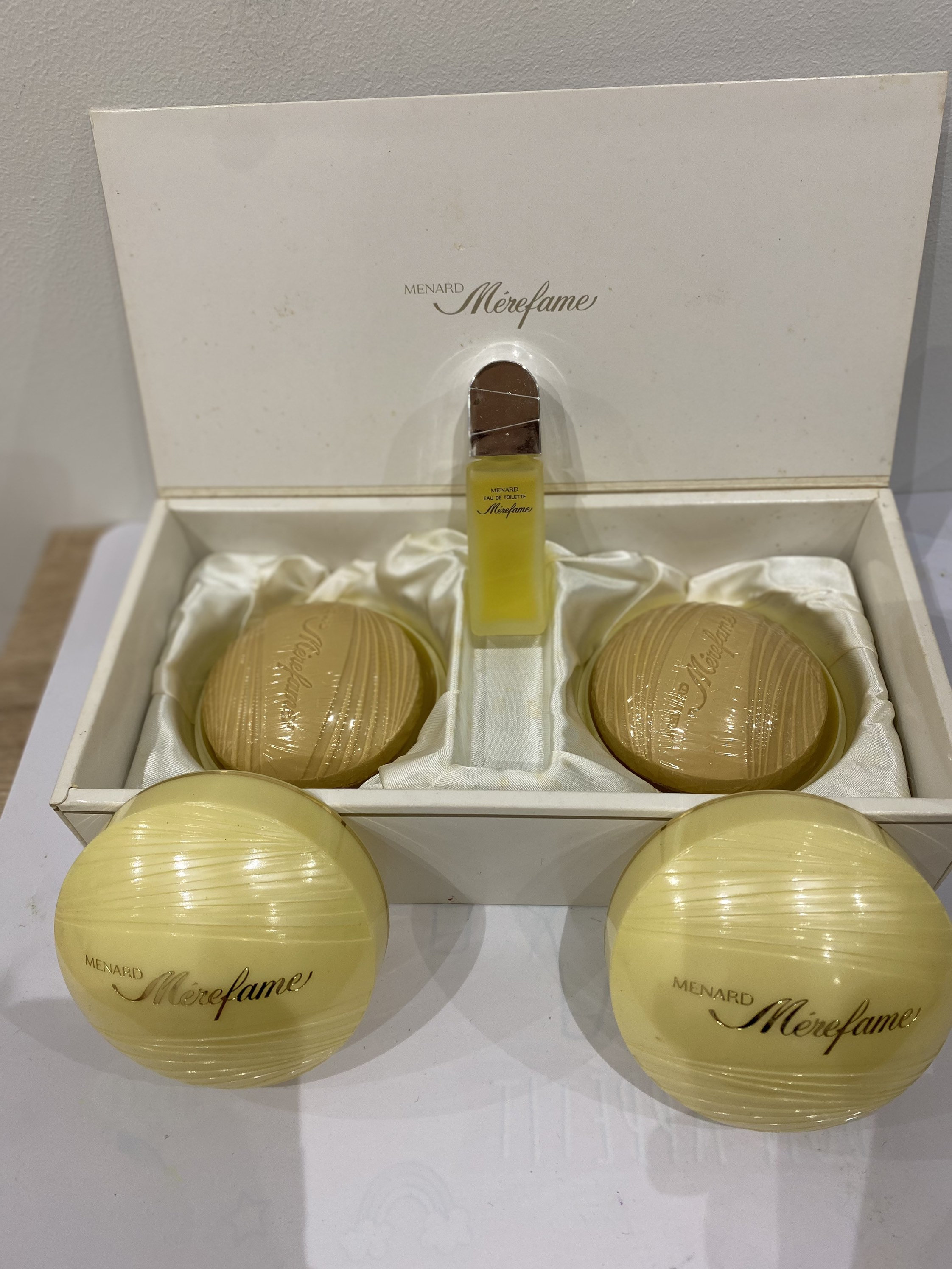 Merefame Menard Perfume Gift Set - Edt 20 Ml and Savon (2x100 G ...