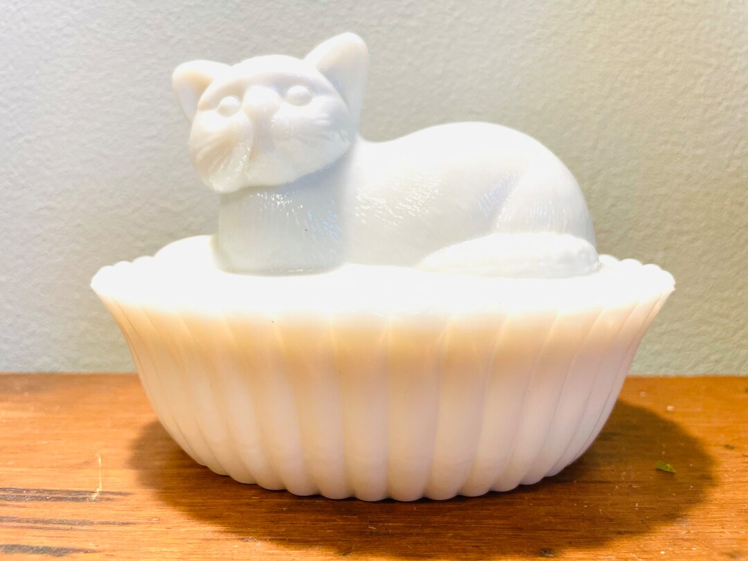 Vintage Westmoreland Milk Glass Cat - Etsy