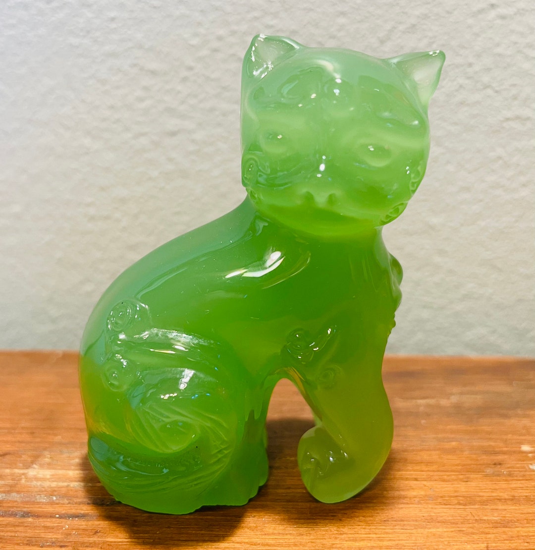 Vintage Jade Cat Figurine by the Franklin Mint - Etsy