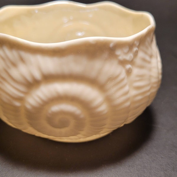 Belleek Shell Bowl - Etsy