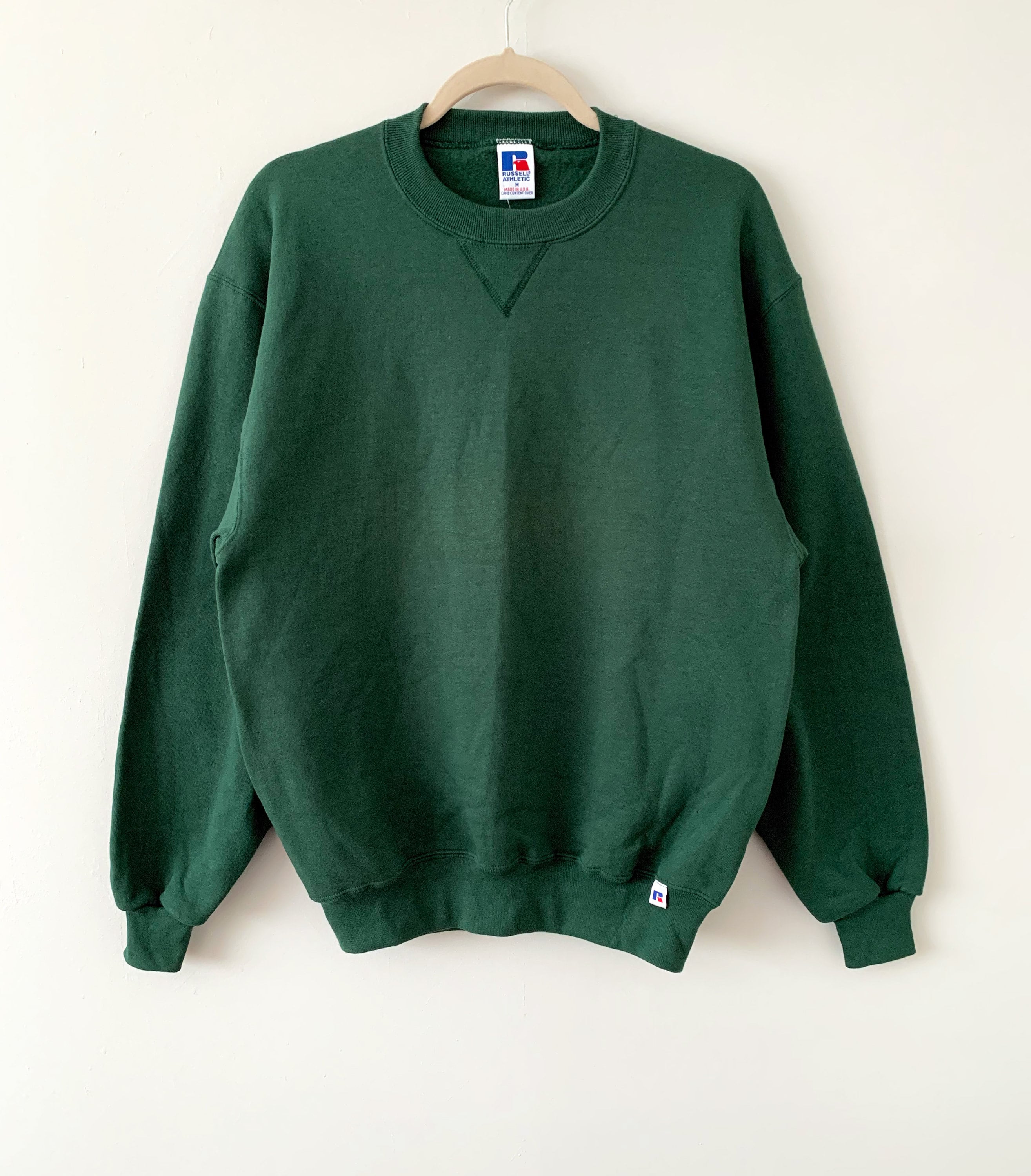 Vintage 90s Deadstock Russell Athletic Green Crew Neck Vintage 90s Deadstock Russell Athletic Green Crew Neck