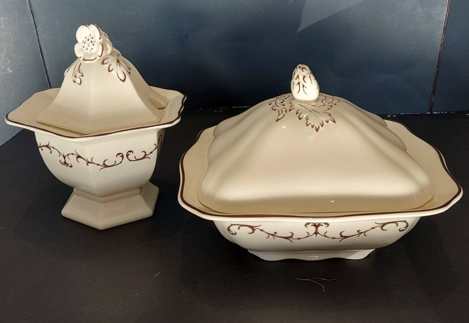 Wedgwood Queens Ware. Pattern: Queen's Filigree. Covered Serving Bowls ...