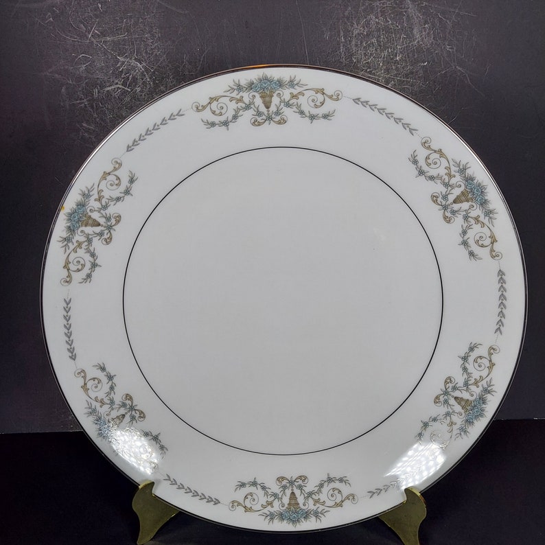 Mikasa Fine China. Narumi. Japan. Pattern: Margaret 5555. - Etsy
