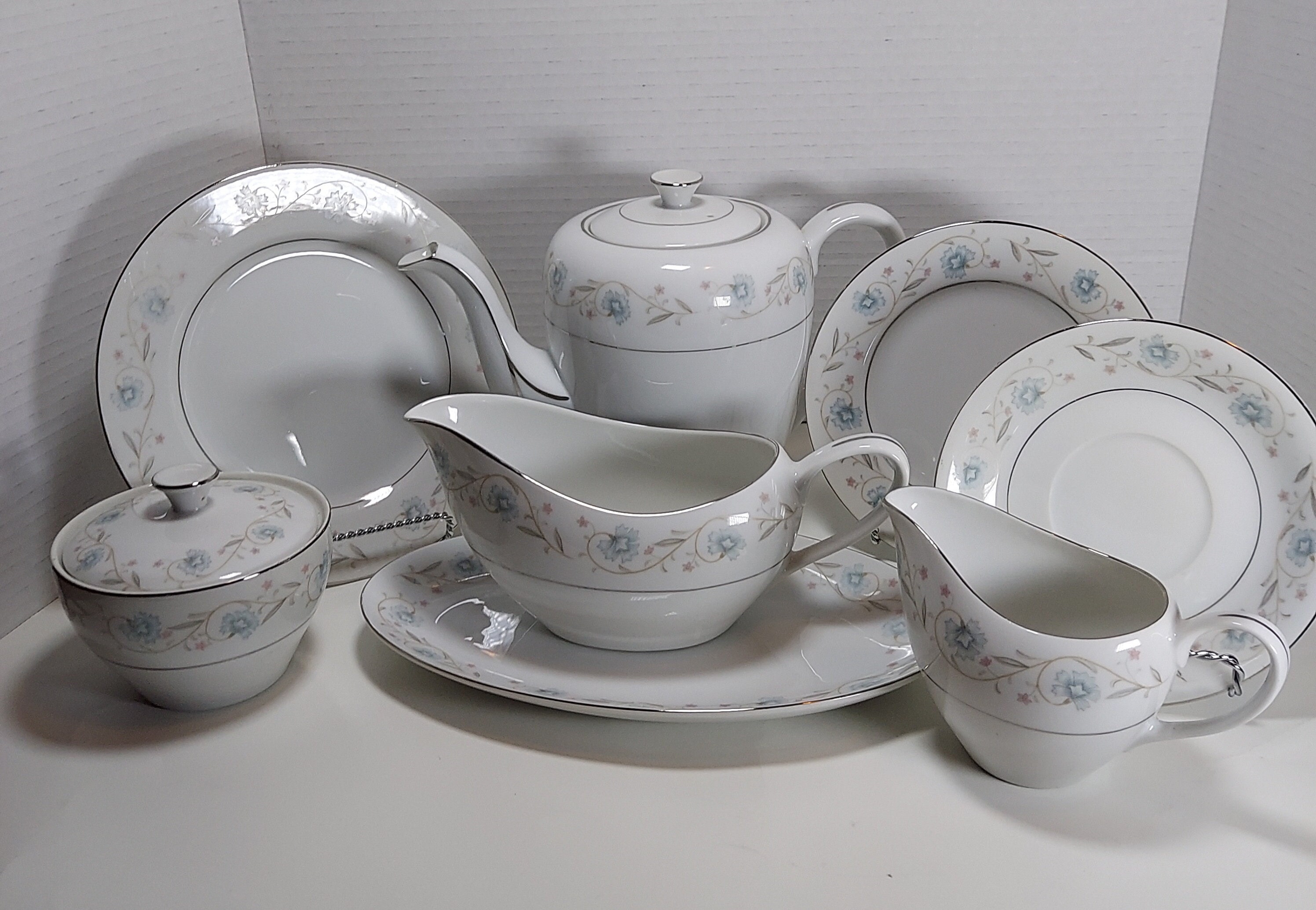 Fine China of Japan. Pattern: English Garden - Etsy