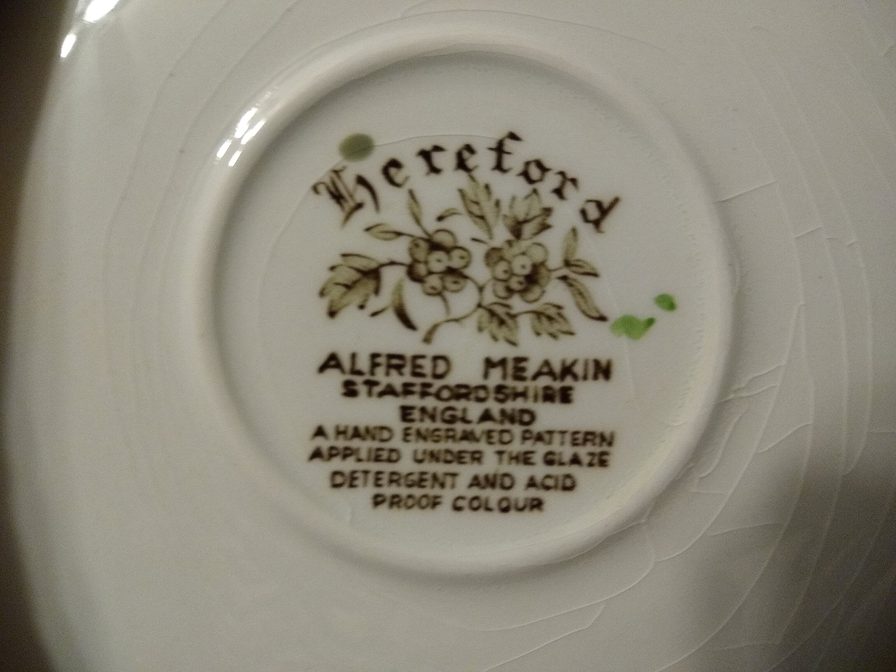 Alfred Meakin Staffordshire. Pattern: Hereford. Cups, Saucers and Bread ...