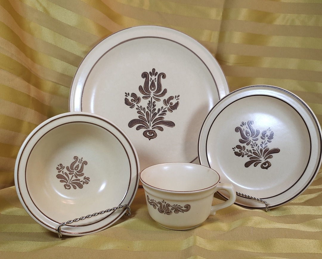 Pfaltzgraff Stoneware. Pattern: Village. Brown on Cream. Various ...