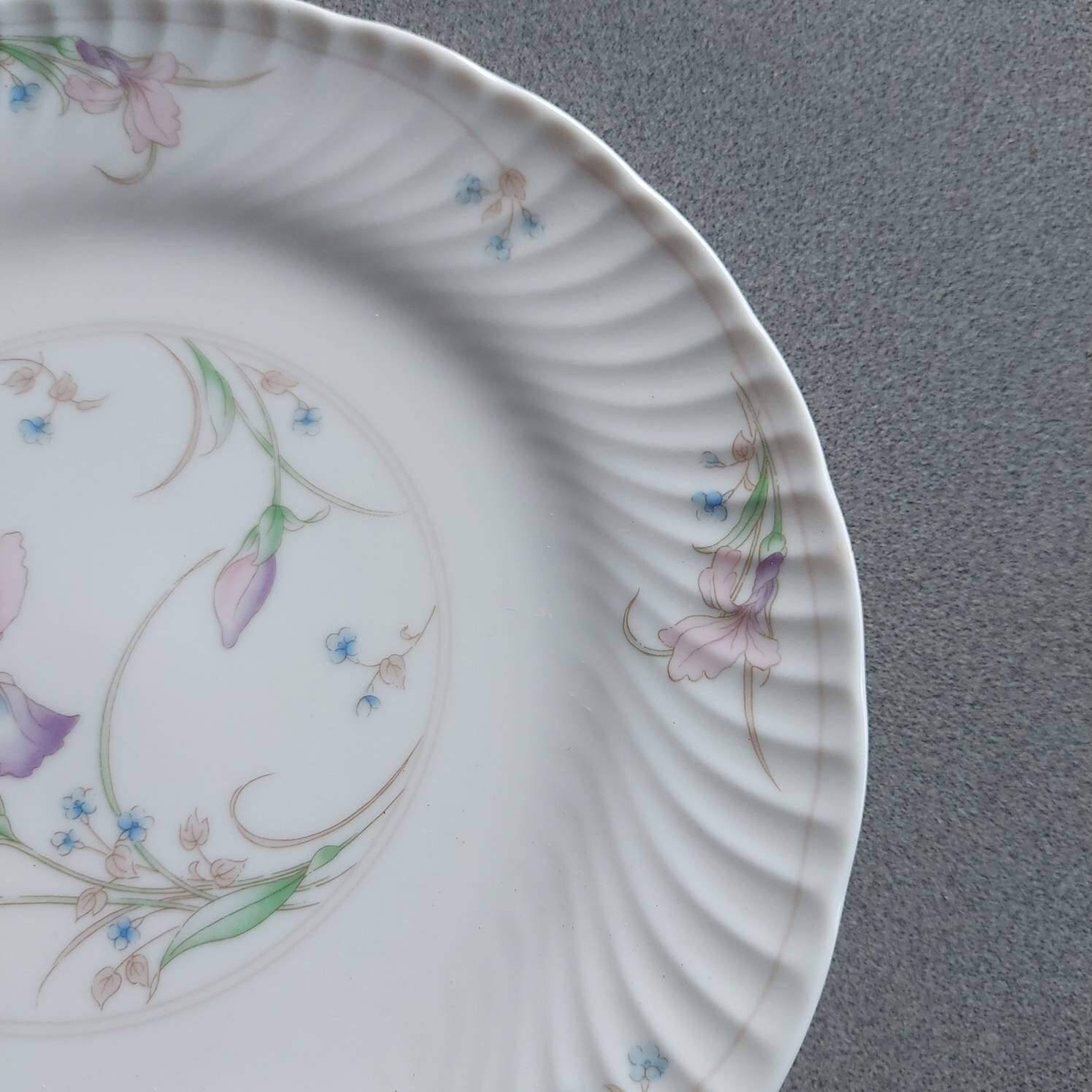 Yamato China. Japan. Pattern: Royal Swirl. Luncheon Plates. Set of 2 ...