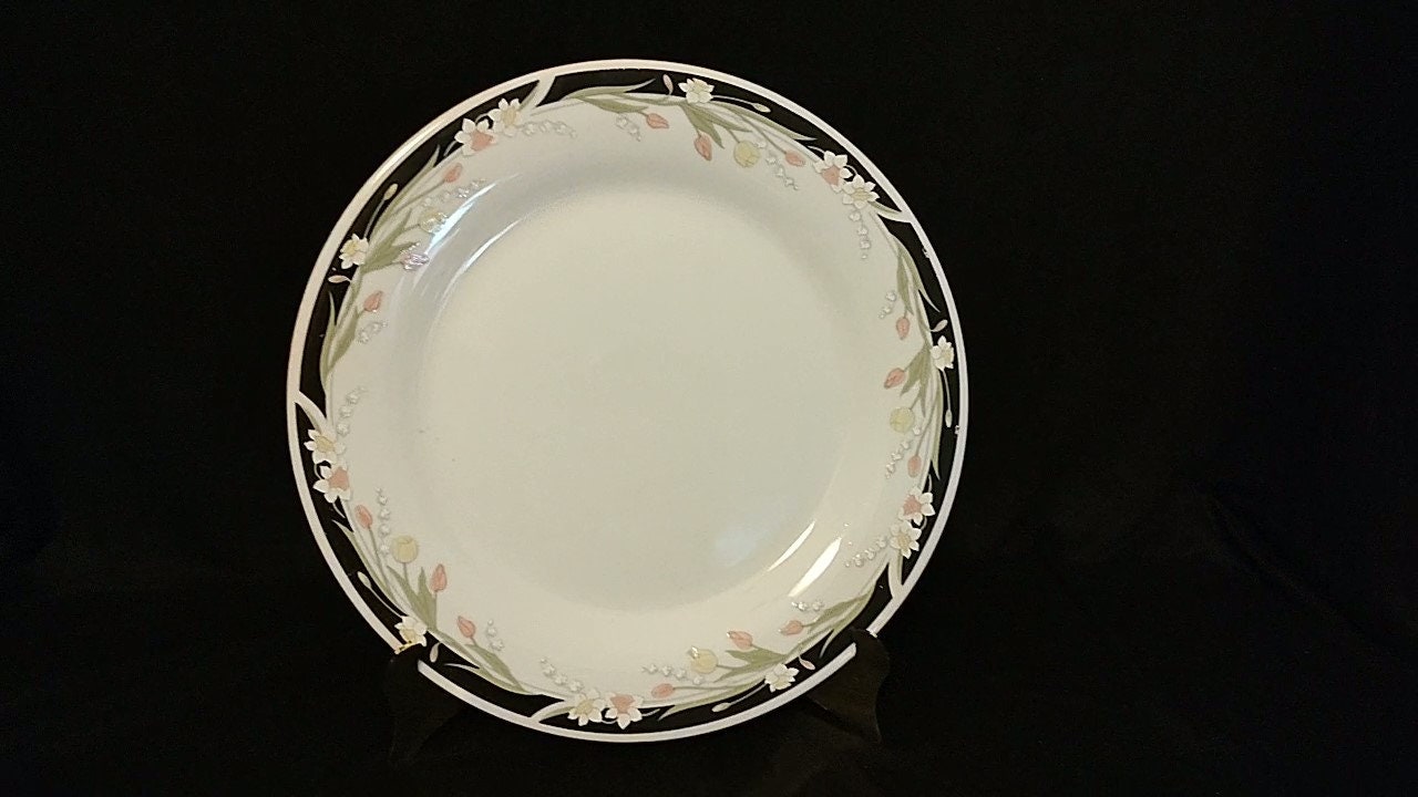 Crown Ming Fine China. Jian Shiang. Pattern: Michelle. - Etsy