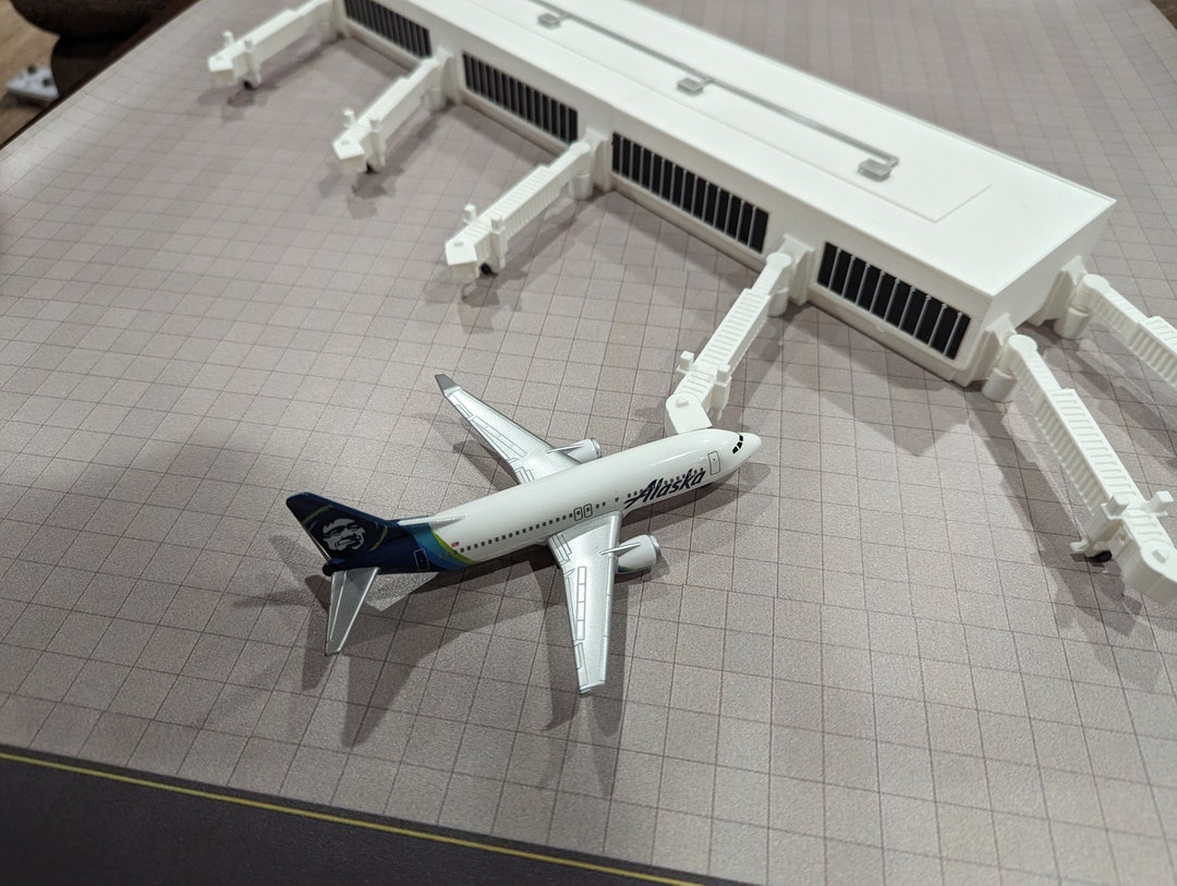 Terminal With 7 Gates for Daron Toy Jets - Etsy