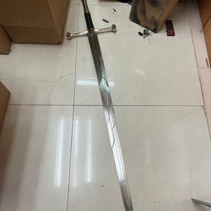 Pre Order Lord of the Rings Broken Sword Narsil King Elendil Sword That ...