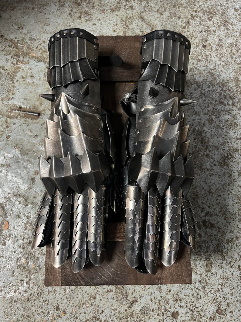 LOTR Witch King Gauntlet Glove Metal Cosplay Armor Prop - Etsy