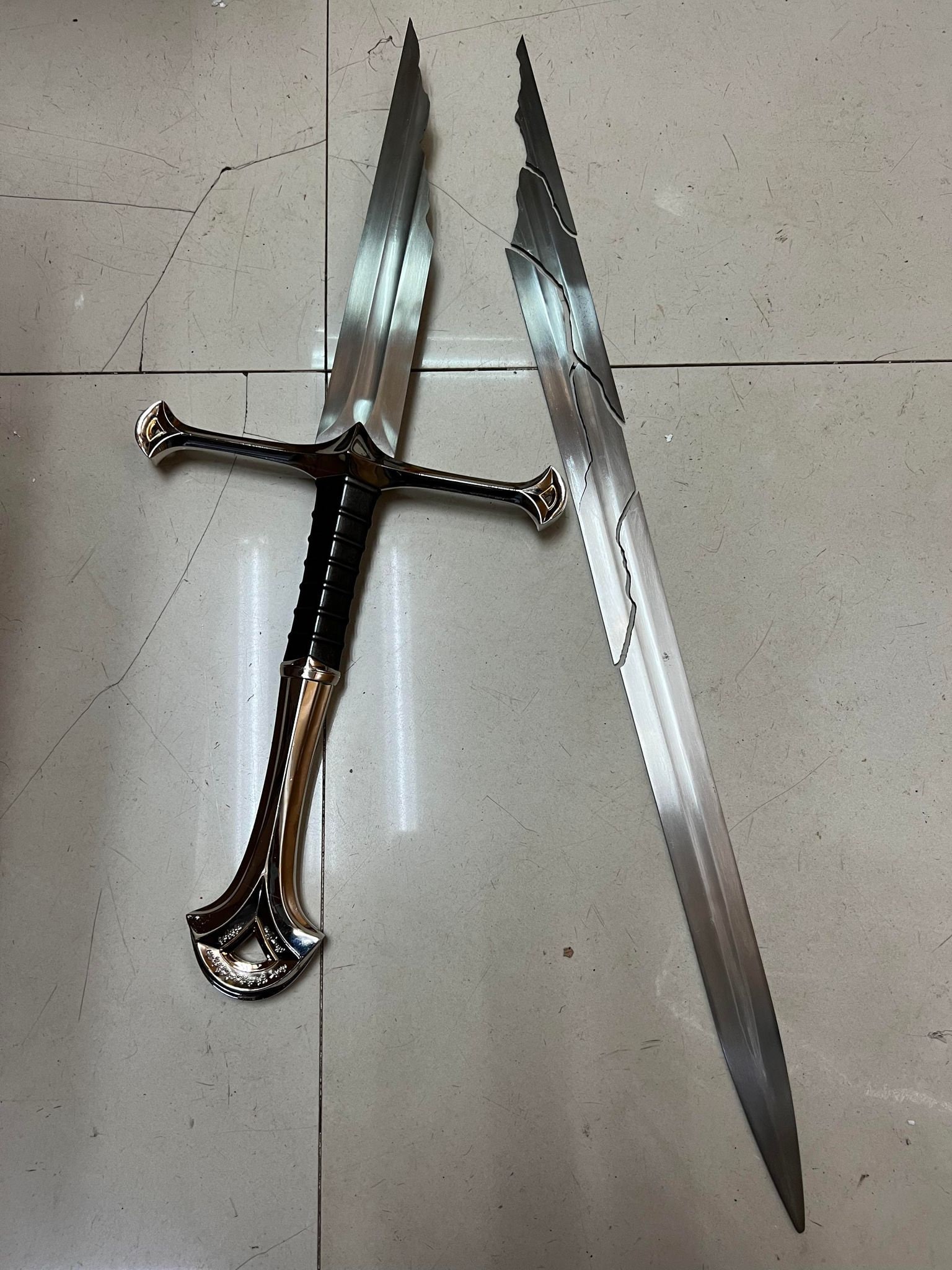 Hero Broken Sword Replica