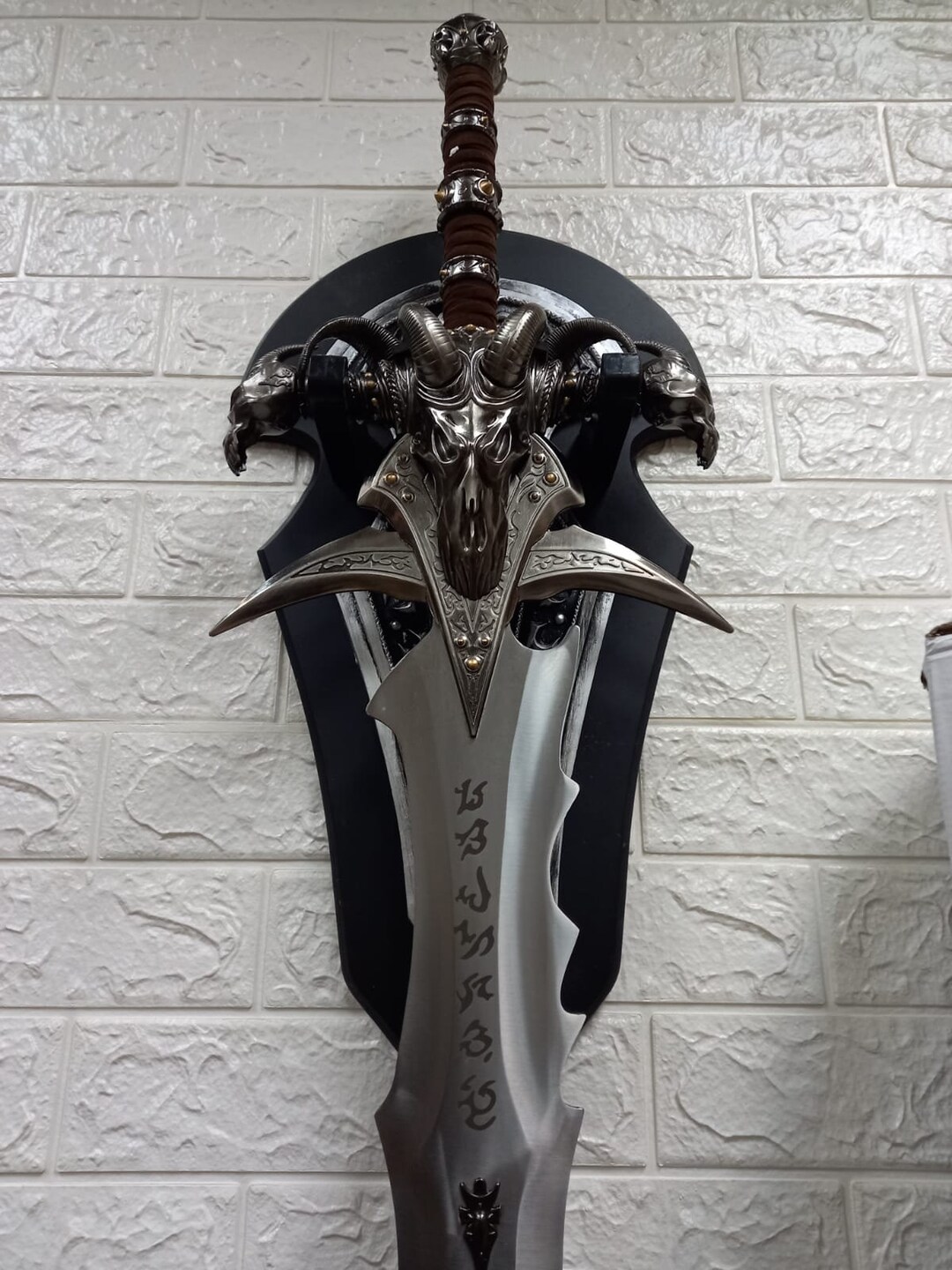 WoW Lich King Sword Frostmourne Ultimate Version con montaje en pared y ...