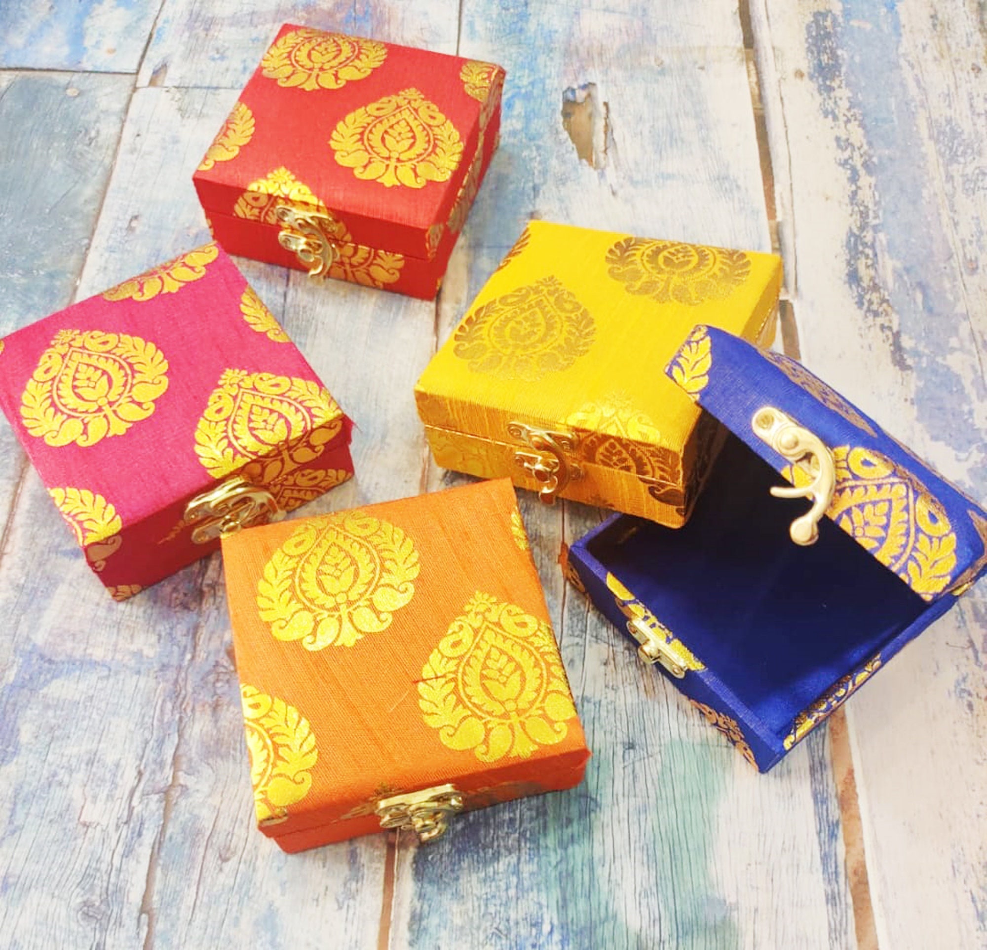 Hindu Wedding Favor Mehendi Favors Wedding Gift Boxes Cross Gota Shagun ...
