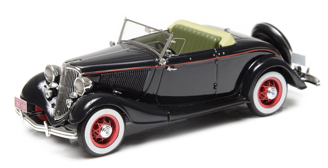 1933 Ford Model 40 Roadster Top-down Scale Model in 1:43 Scale by Esval ...