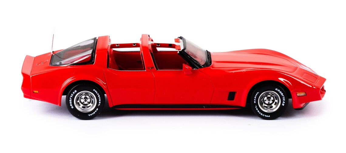 1980 Chevrolet Corvette America Scale Model in 1:43 Scale by Esval ...
