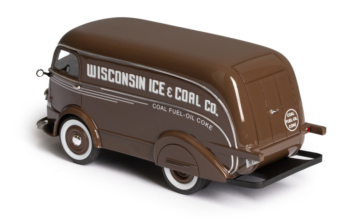1938 International D-300 Wisconsin Ice & Coal Co. Number 600 Delivery ...