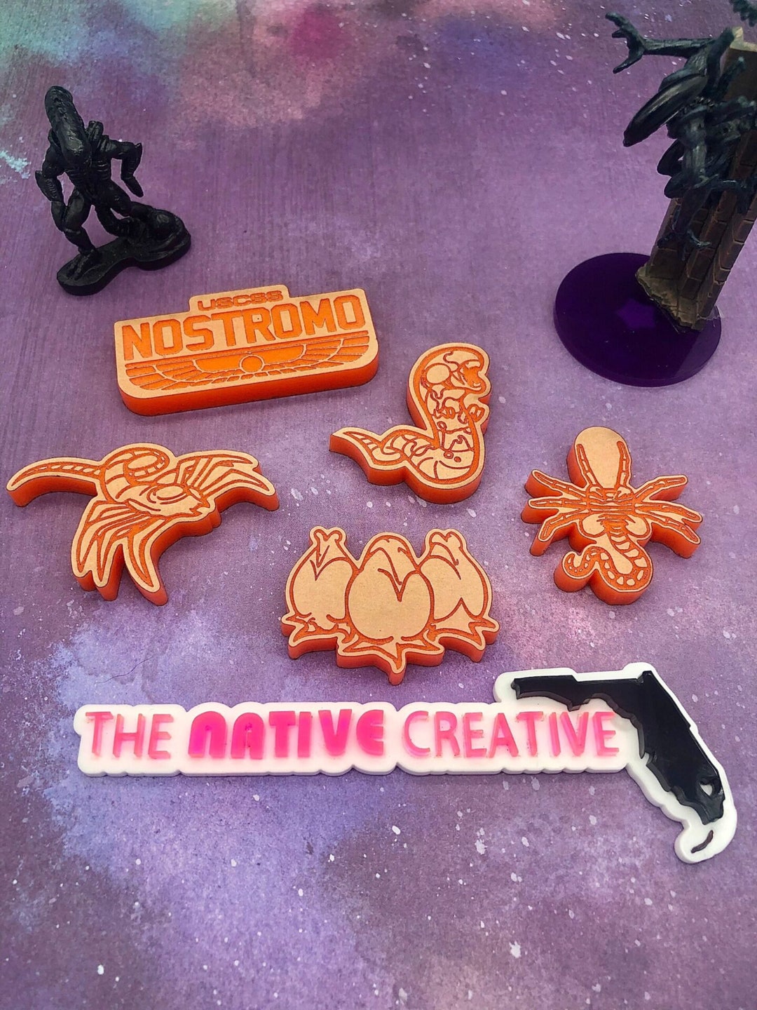 Xenomorph Stages Free Hugs Pendants / Earrings / Phone Grip Silicone ...