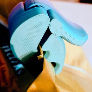 Magnetic Cam-lock Bag Clips 4-pack Curvy Design Multiple Color Choices ...