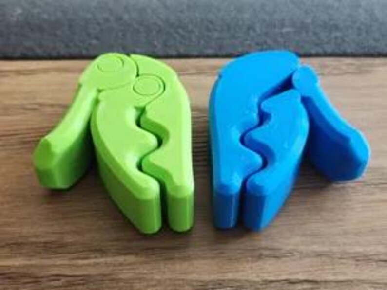 Magnetic Cam-lock Bag Clips 4-pack Curvy Design Multiple Color Choices ...