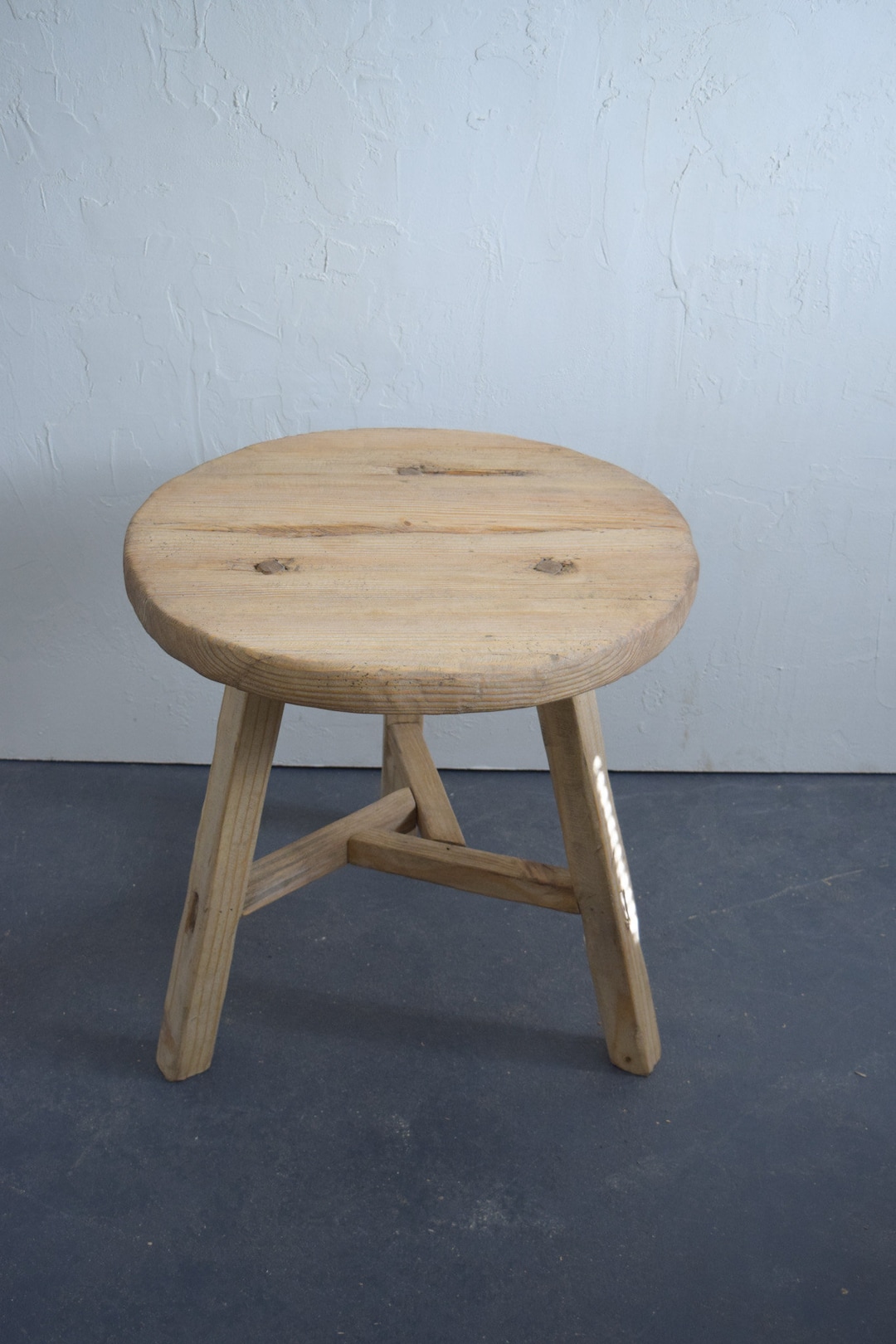 Large Round Accent End Table Antique Style - Etsy