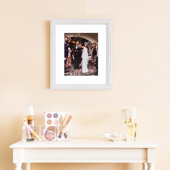 Arttoframes 20x28 Inch White on Red Oak Picture Frame 1.25 Wide made of Wood Comes With 060 Plexi Glass and Corrugated 4098 20x28 Etsy Israel