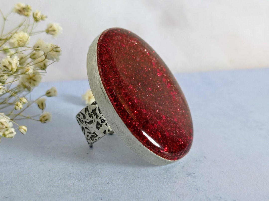 Deep Red Glittered Chunky Resin Ring, Oval Shaped Cabochon Sparkle Ring ...