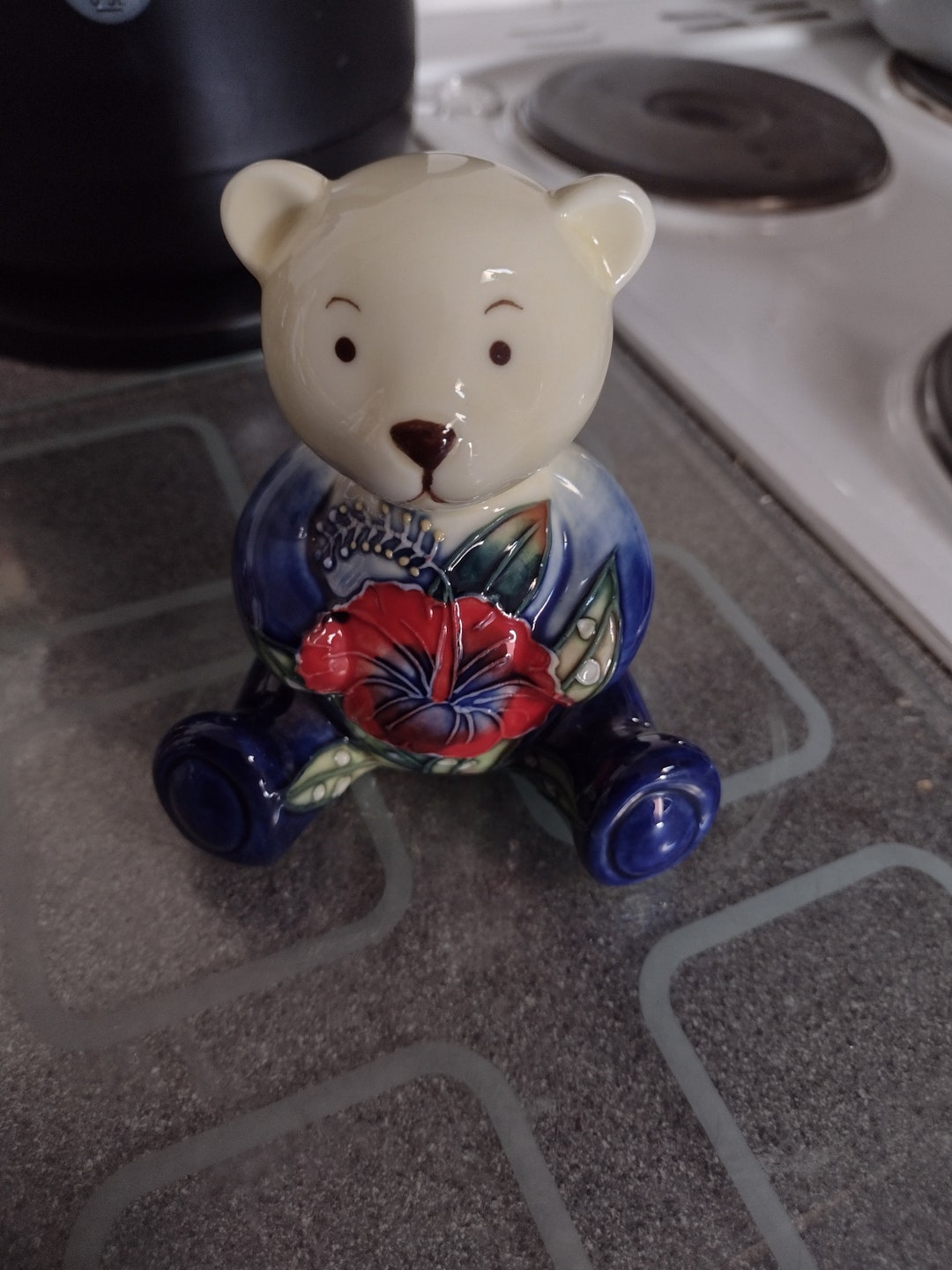 Vintage Old Tupton Ware Teddy Bear With a Red Hibiscus - Etsy UK